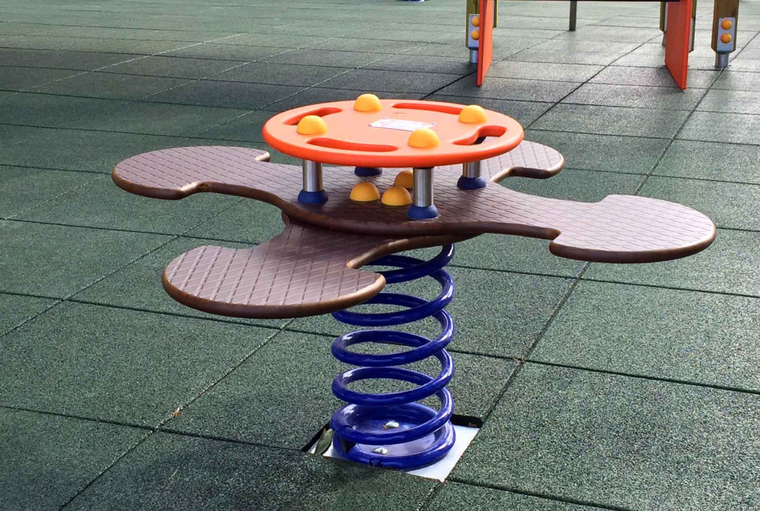 SEESAW-SPRINGER "THE TREFOIL" - Mobipark