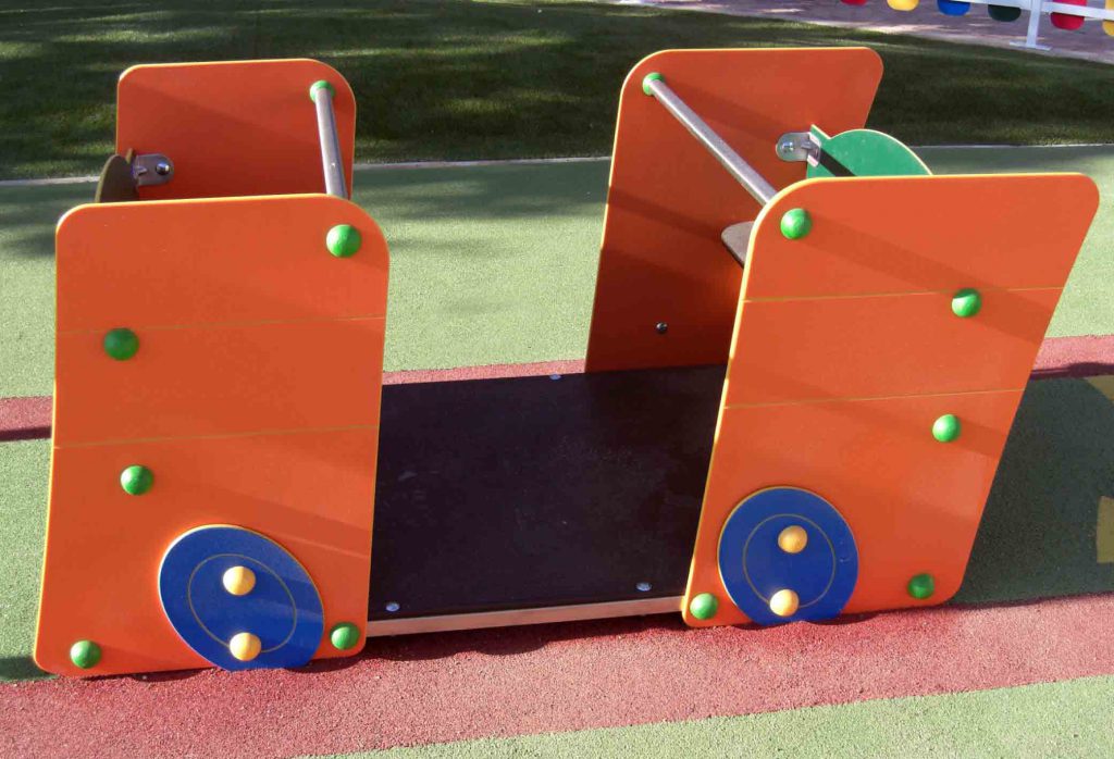 THE LOCOMOTIVE (LOCOMOTIVE + 2WAGONS) - Mobipark